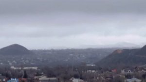 Похоже, как будто на Донецк надвигается снежная лавина ❄️😍