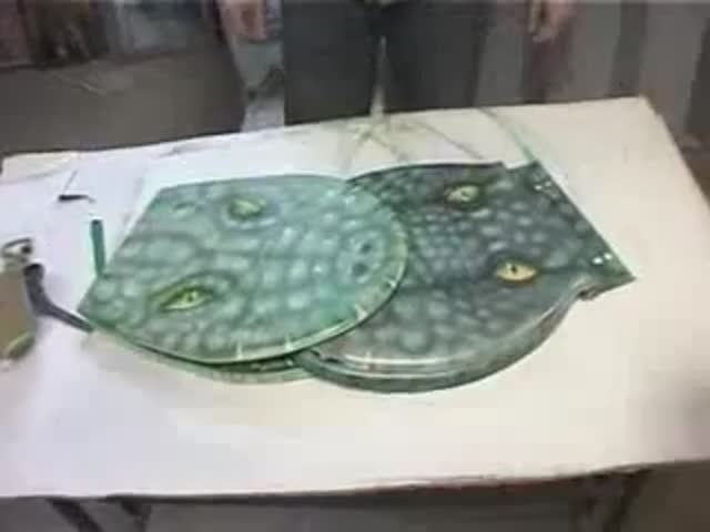 Туалетный крокодил. Трэш - аэрография