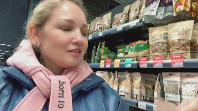 Почему мы любим этот магазин? Да дороже чем везде, но выбор товаров шикарный!