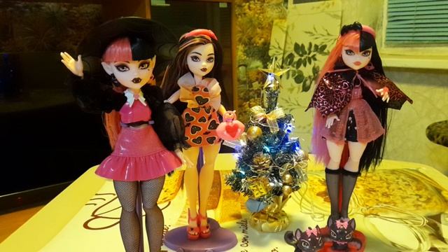 Обзор Monster High Draculaura G3 вторая базовая