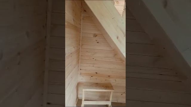 Обзор каркасного дома 6х6 с террасой 2х6 в заводской окраске