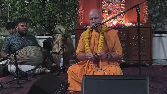 2024_11_10 | BB Govinda Swami } киртан, Вриндаван