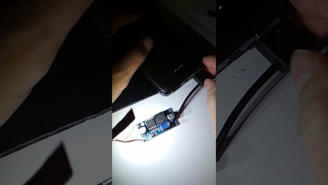 DC to DC (5V to 12V) boost circuit in action