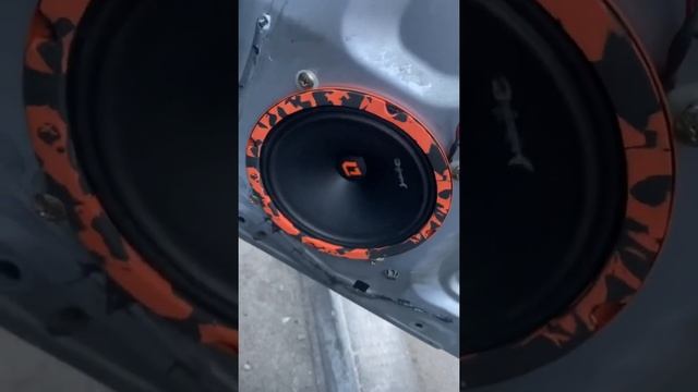 Замена штатных динамиков в Mitsubishi Lancer 9 на DL Audio Barracuda 165