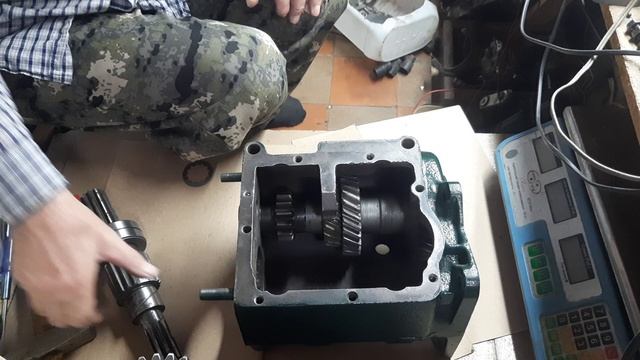 УАЗ 469 1973 г.в. (часть 10-2) КПП сборка