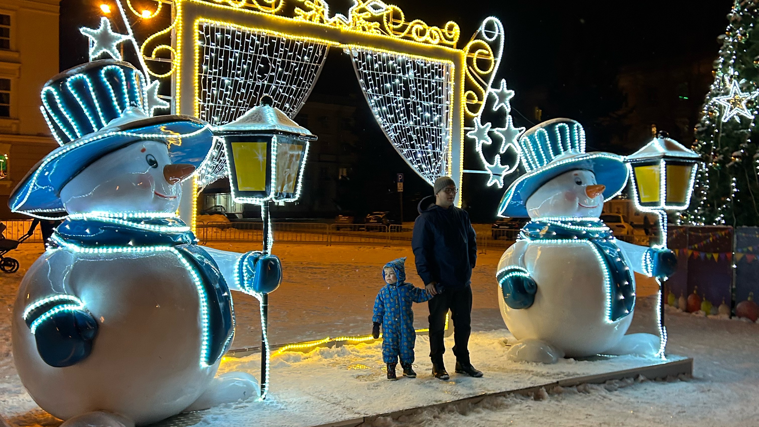 Рождественский сочельник. Прогулка с внуком. Саров. 06.01.25