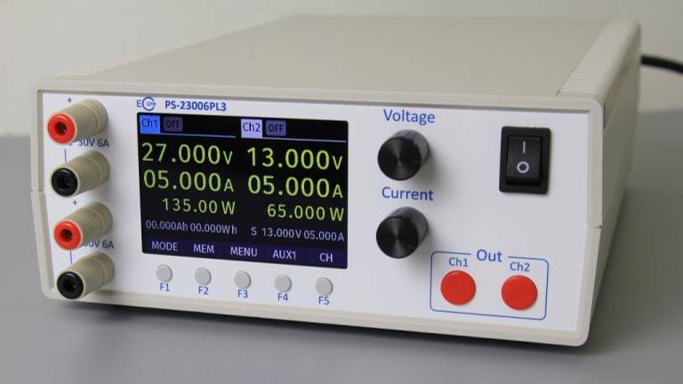Лабораторный двухканальный блок питания.