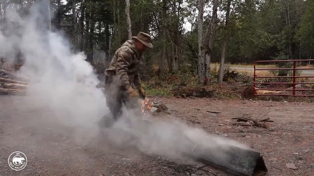 Дом в лесу в одну каску.mp4