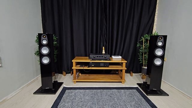 Atoll ın200 signeture & Monitör audio silver 300 7g & Bluesound N130