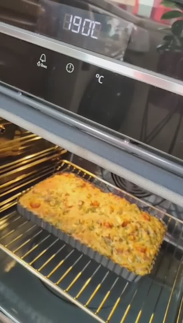 Заливной капустный пирог