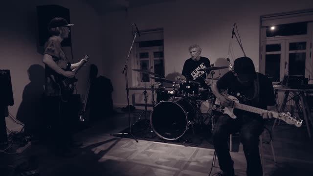 Live - Sthow's Seths - "Причинно-следственная связь"