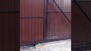 Забор откатные ворота из профлиста в Красноярске.