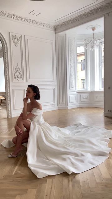 Свадебное платье Меридиана из коллекции «Piter Vibes» от бренда Divino Rose