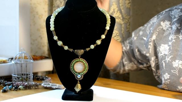 Новые украшения из старых бус.