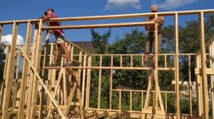 Оконная перемычка усиление под входную группу в пазах.