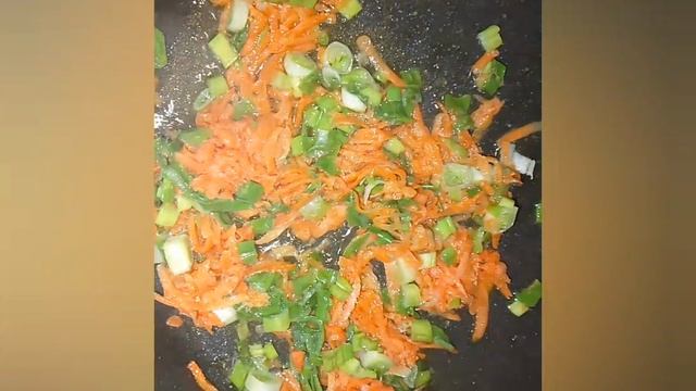 🌿✨ **Рецепт супа с зелёным горошком: полезно, вкусно и быстро!** ✨🌿