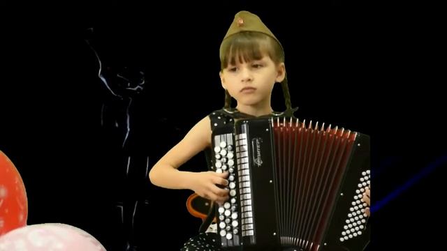 "Огонёк"  Кливитенко Настя (баян) 7 лет Станица Крыловская
