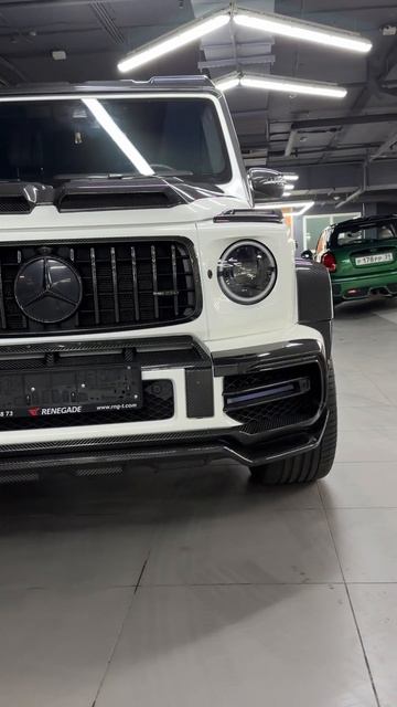 Брутальный белый G63 с карбоновым обвесом Renegade Design rng-t.com