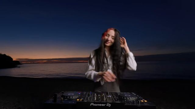 Progressive House & Melodic Techno Dj Mix 2025  ｜ Kristen Kroft aka Kris May Live set
