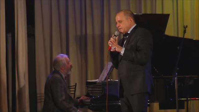 ГЕННАДИЙ КАМЕННЫЙ - А Я-ТО ДУМАЛ, ВЫ СЧАСТЛИВАЯ. ОСЕНЬ - Фрагм. концерта из Д.журналистов. 2016 г