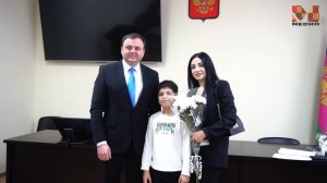 Вручение жилищных сертификатов 11 молодым семьям.