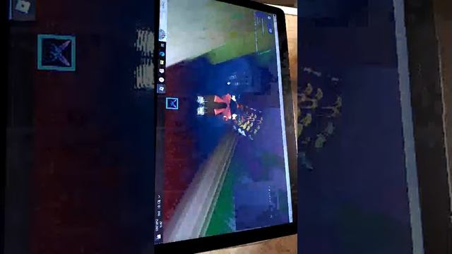 играем в MM2!