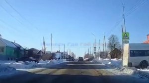 25.01.2025 Момент ДТП на перекрёстке ул. Кирпичная и ул. Депутатская (Ижевск)