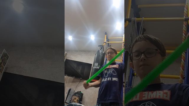 я всем помогу, чтобы позвоночник был. ровным