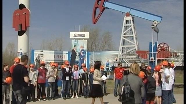 2006 06 2006 06 Мегион  Экскурсия детей из СОК Жемчужина на Баграс