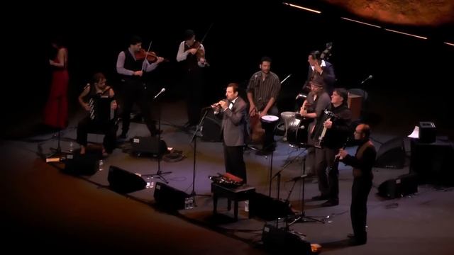 Običan Balkanski Dan - Barcelona Gipsy balkan Orchestra feat. Bora Dugić - Live at Teatre Grec-2017
