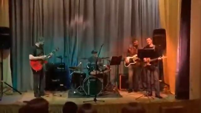 "Марионетки"кавер - гр.Выход на Крышу