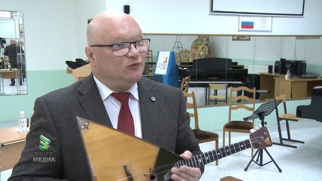 2022.11.09 Мегион  Андрей Горбачев и  балалайка