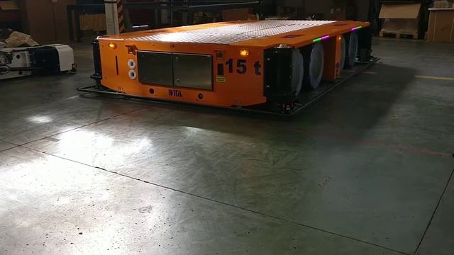 Транспортер AGV 15T на меканум колесах (transporter with mecanum wheels)