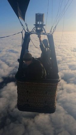 Полет на воздушном шаре над облаками в Екатеринбурге