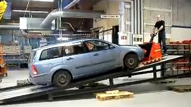 Stringo 550 автомобильный манипулятор