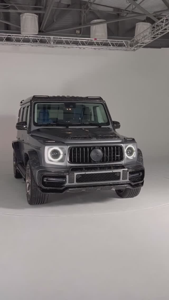 Mercedes-Benz G63 с полным обвесом из кованого карбона и 23 коваными дисками от Renegede Design