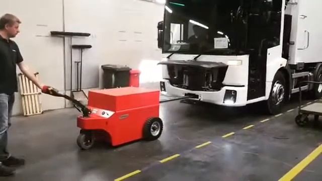 Multi-Mover XXL 15T - электрический тягач