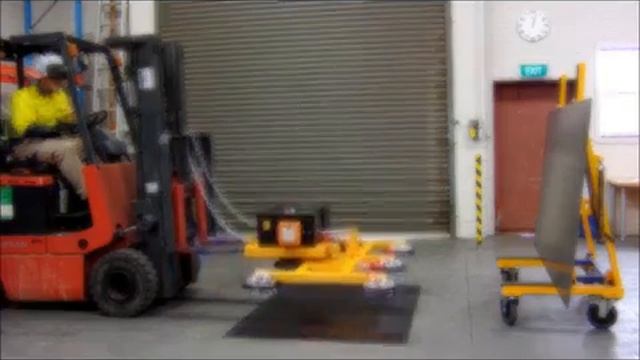 Omni 400 захват для стекла на вилы погрузчика