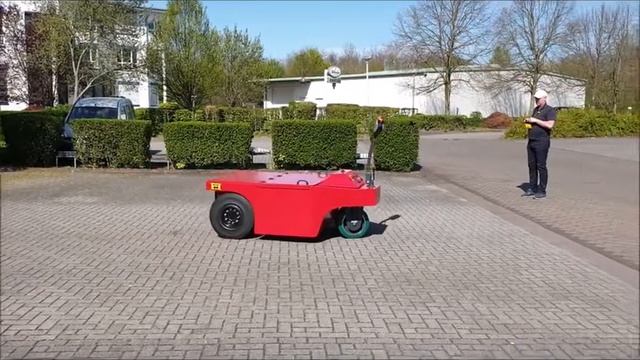 Тяжелые тягачи Multi-Mover с пультом ДУ