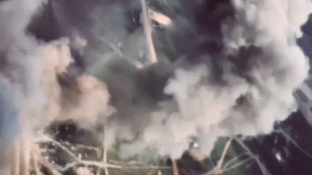 F-4 Phantom и F-105 Thunderchief наносят авиудар по авиабазе ВВС ДРВ (Вьетнам)