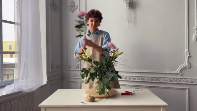 Подписка на цветы LetLoveBloom в Москве и Санкт-Петербурге