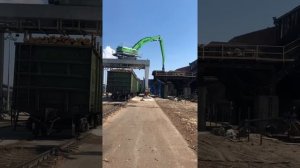 Эксплуатация_козлового_погрузчика_леса,_изготовленного_ООО_СКБ_«Высота＂