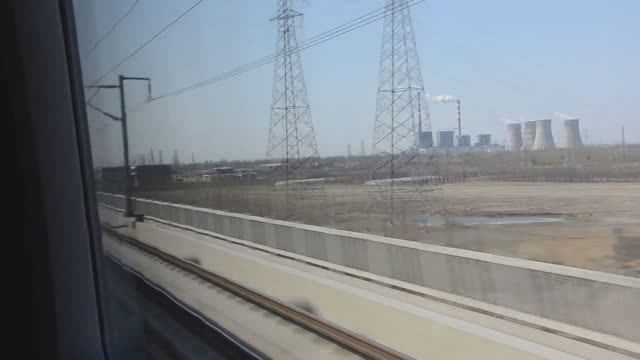 Пейзажи Поднебесной с борта поезда G1 линии Пекин - Шанхай