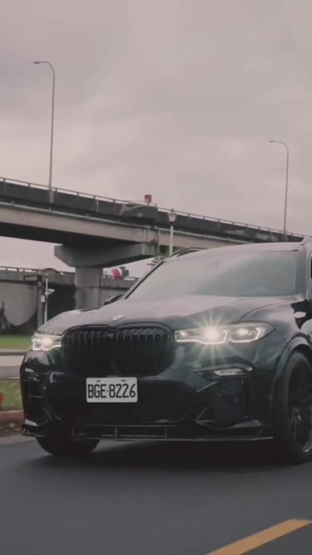 BMW X7 V2 в полном обвесе от Renegede Design в Тайване! #bmw #bmwx7 #x7 #bodykit