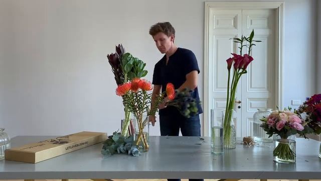 Подписка на цветы LetLoveBloom в Москве и Санкт-Петербурге
