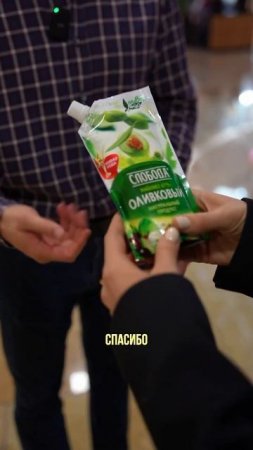 ШОК ЭКСПЕРИМЕНТ в Торговом центре. 3 людям надо сделать не просто выбор 1 из 2 товаров