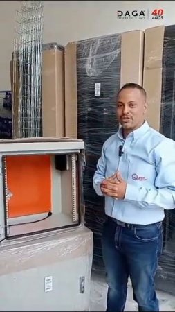 Gabinetes de Exteriores para Montaje en Poste de 11U | NEMA 4