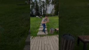 Гендер пати с полётом самолёта над водой