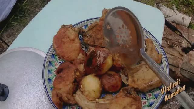 Как я в первый раз готовил мясо с картошкой в казане и что из этого вышло...