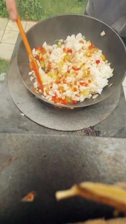 Жаренный рис с овощами и яйцом #рецепт #готовимдома #еда
